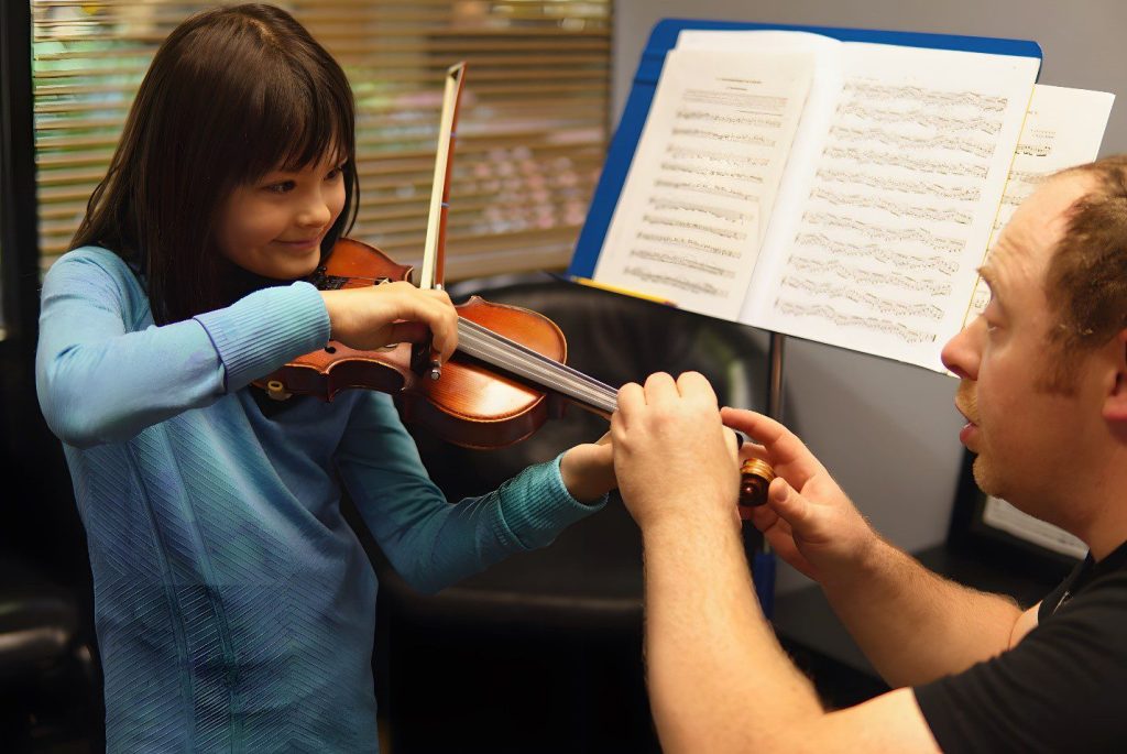 A Beginner's Complete Manual to Tuning Your Violin Accurately | K&M ...