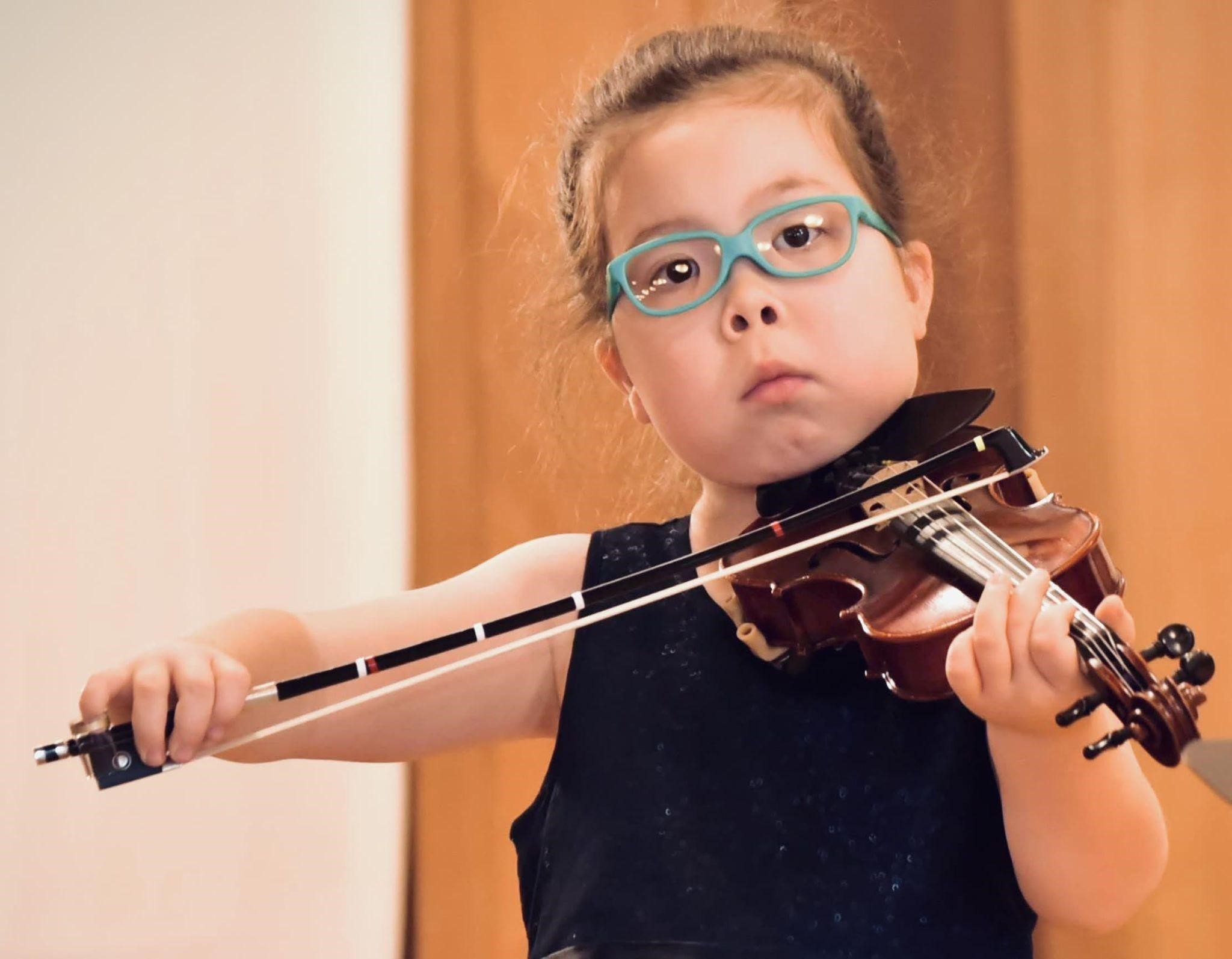 Essential finger exercises for violin warmup routines | K&M Music School
