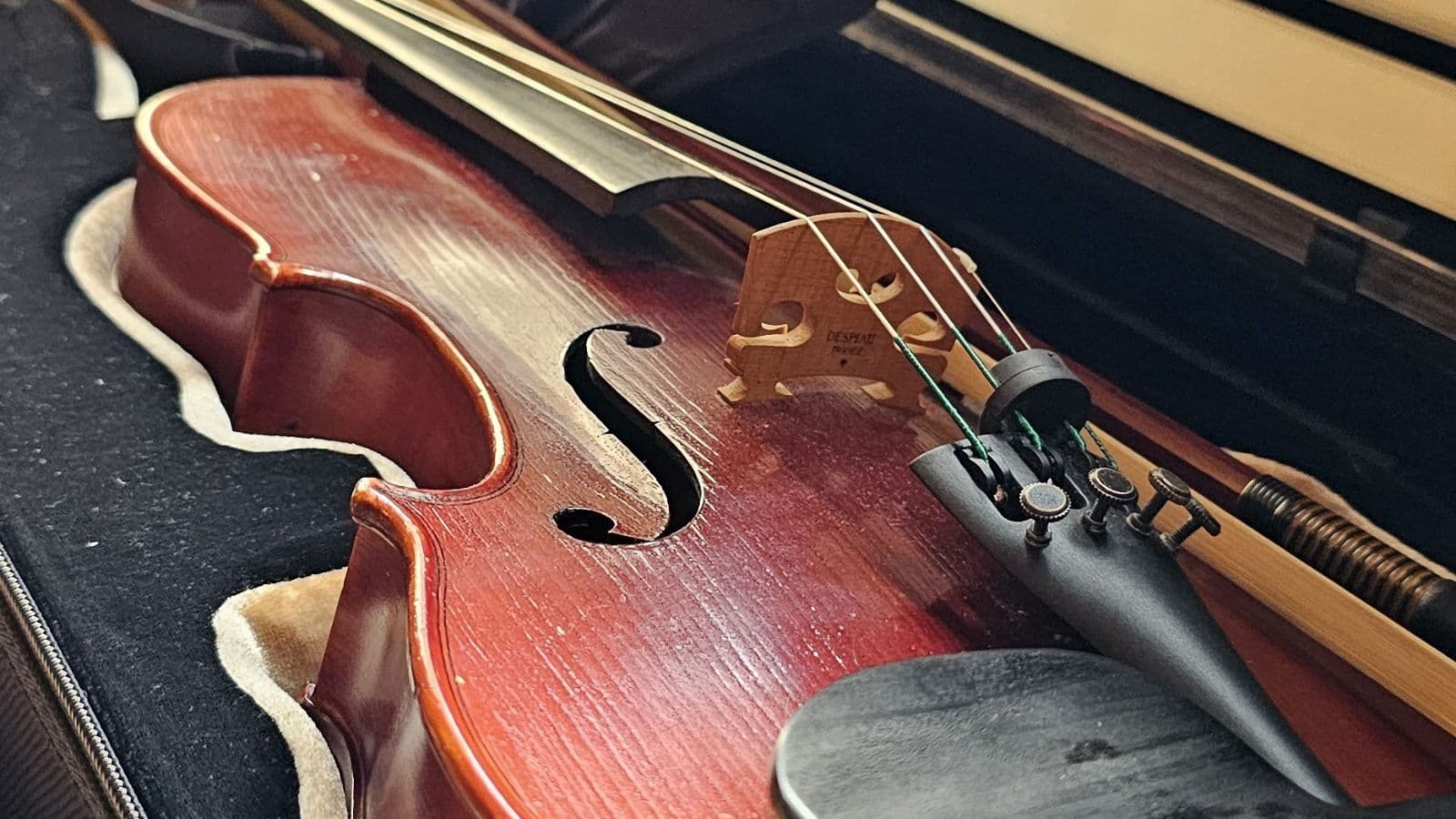 How I Can Practice Violin Quietly: 6 Soundproofing Tips | K&M Music School