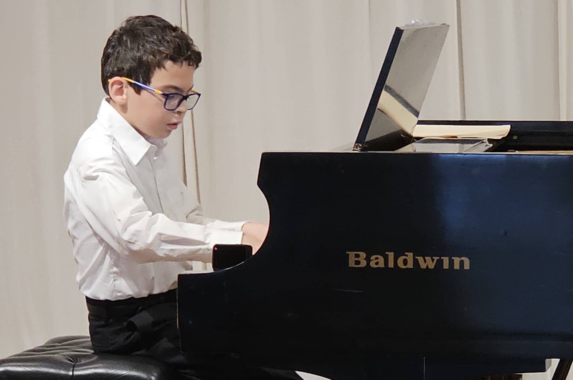 Master Piano Scales: Top Tips for Every Pianist | K&M Music School