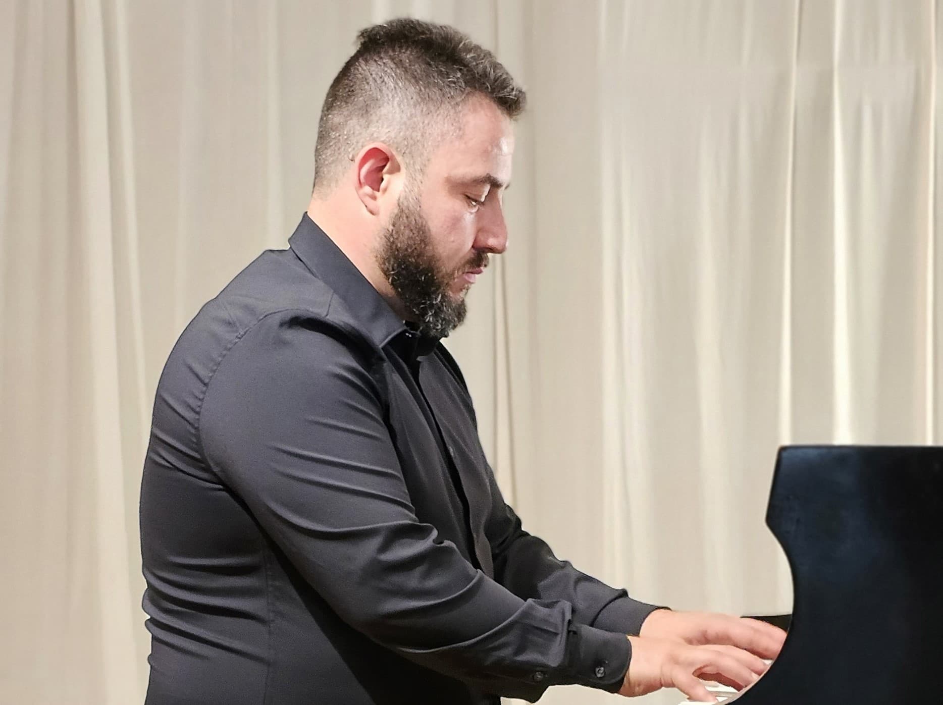 How Piano Lessons Build Discipline and Routine for Adults | K&M Music ...
